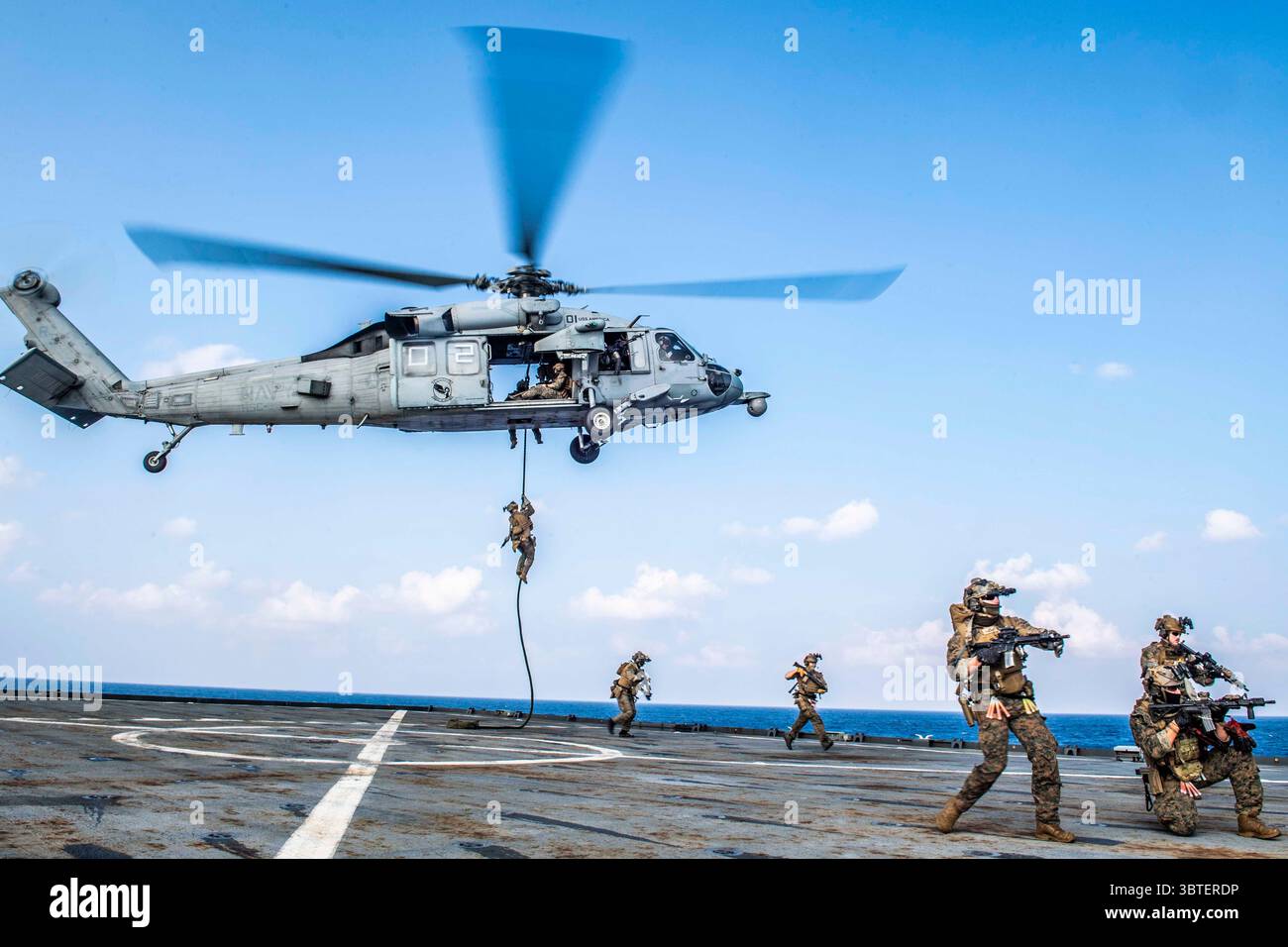 September 6, 2020 - South China Sea - Force Reconnaissance Marines with ...