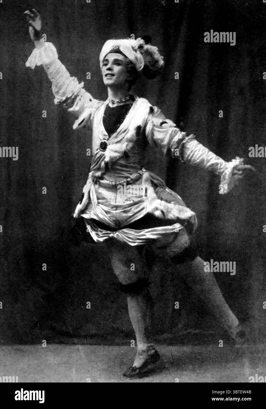 Russian ballet dancer vaslav nijinsky hi-res stock photography and ...