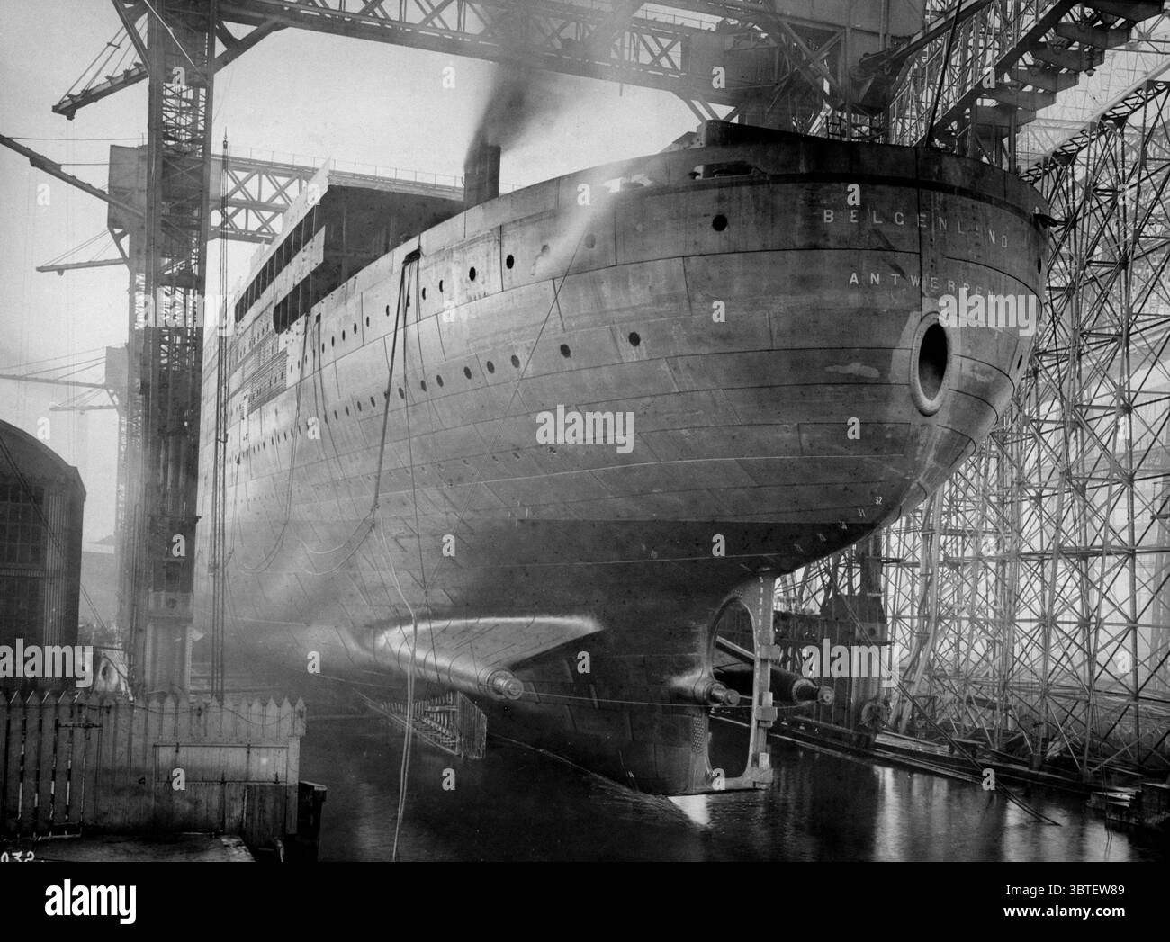 Belgian Navy . The stern view of the new giant ship , Belgenland ...