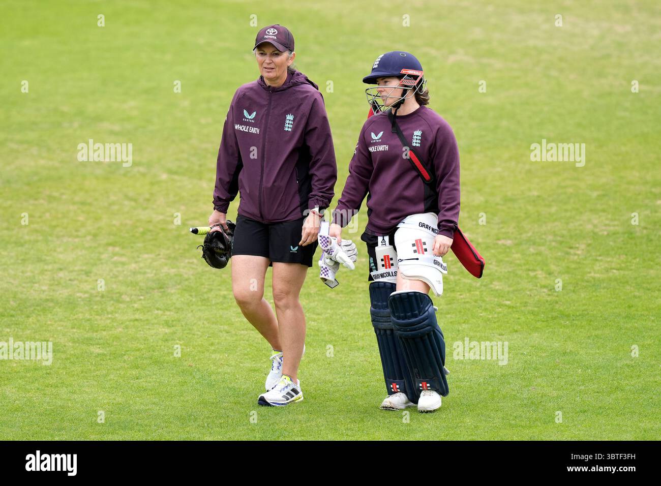 England head coach Charlotte Edwards (left) and player Tammy Beaumont ...
