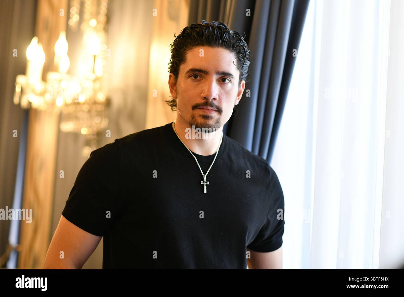 Mexican singer Alex Fernandez poses during a portrait session at the ...
