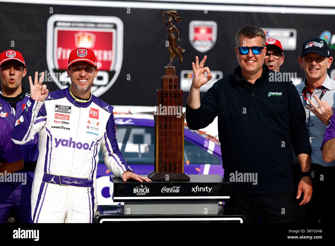 June 8, 2025, Brooklyn, Mi, USA: DENNY HAMLIN (11) of Chesterfield, VA ...