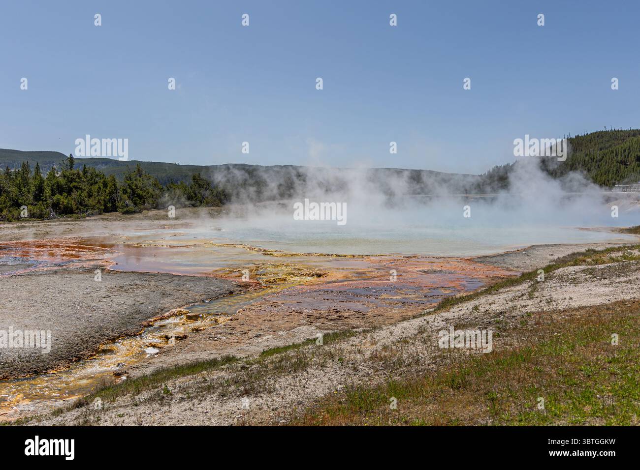 Grand Prismatic Spring in Yellowstone National Park, Wyoming ...
