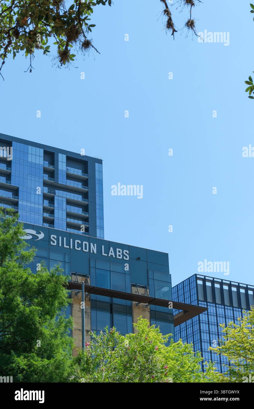 27 MAY 2025 - Austin, TX, USA - The Silicon Labs HQ office building in Downtown Austin, TX Stock ...