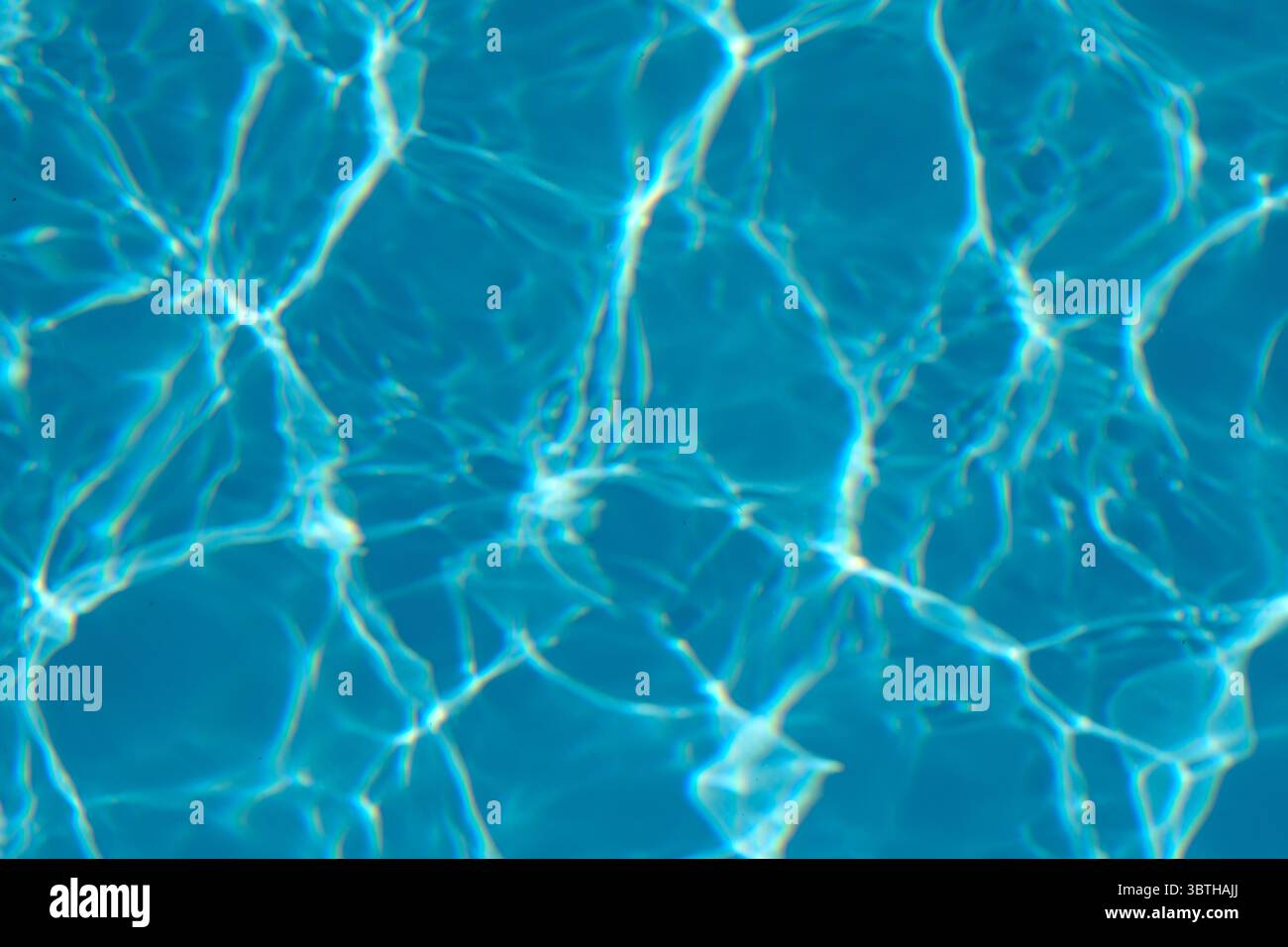 Shimmering water in swimming pool hi-res stock photography and images ...
