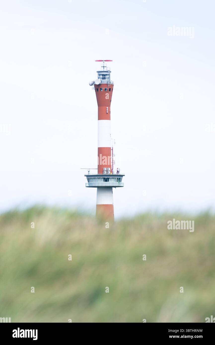 Reise - Wangerooge 2025 am 09.07.2025 Der Leuchtturm aus der Insel ...
