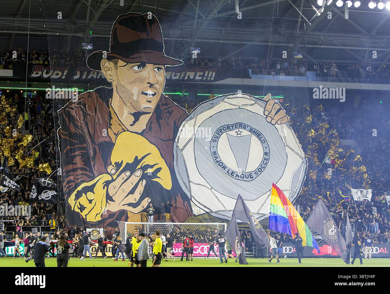Galaxy lafc supporters hi-res stock photography and images - Alamy