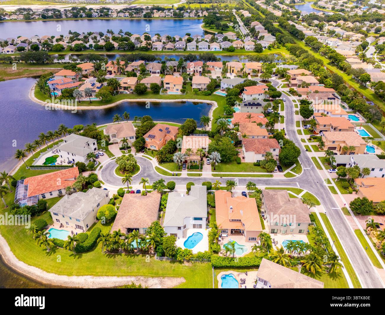 Luxury homes wellington florida aerial hi-res stock photography and ...