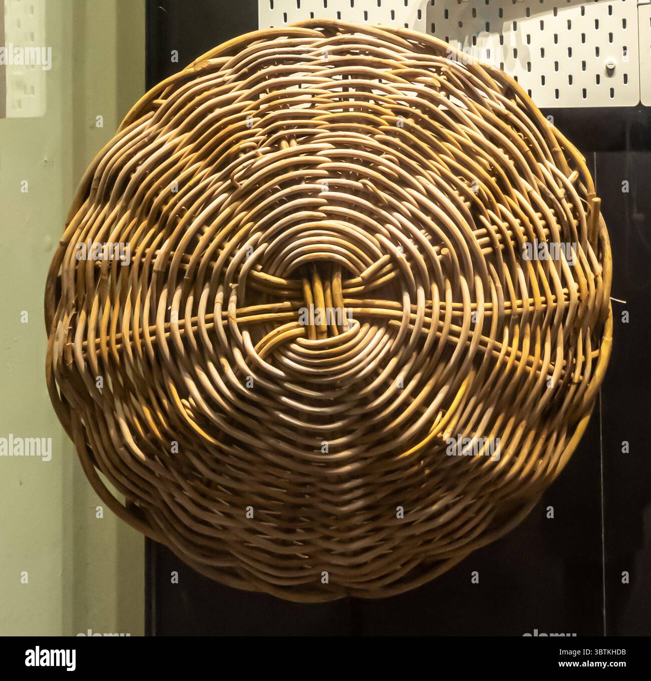 Rattan shield, round buckler, Malaysia Stock Photo - Alamy