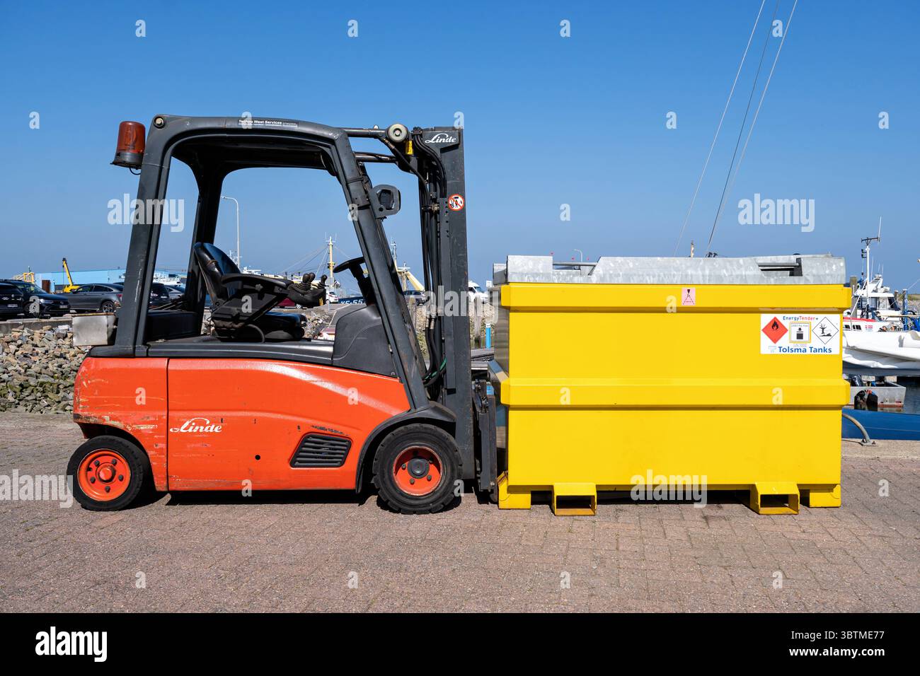 Linde tanks hi-res stock photography and images - Alamy