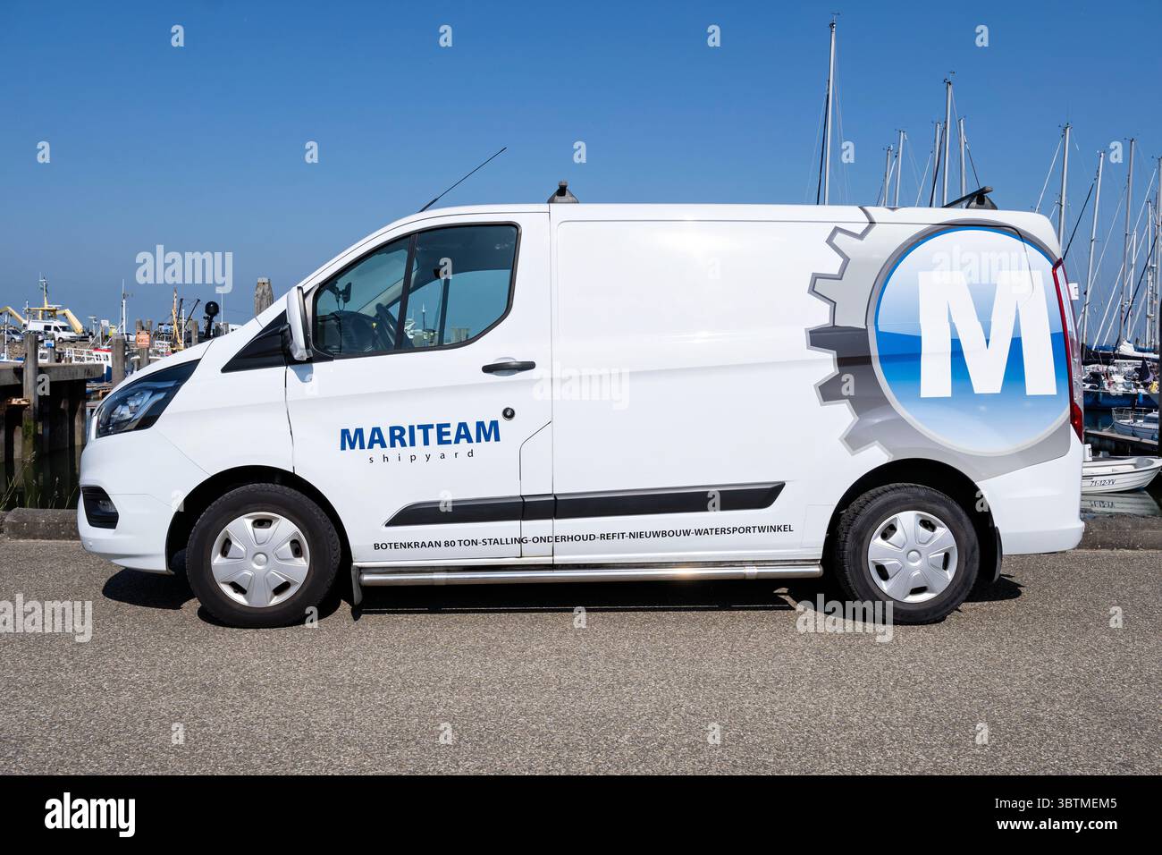 Mariteam Shipyard Ford Transit van Stock Photo - Alamy