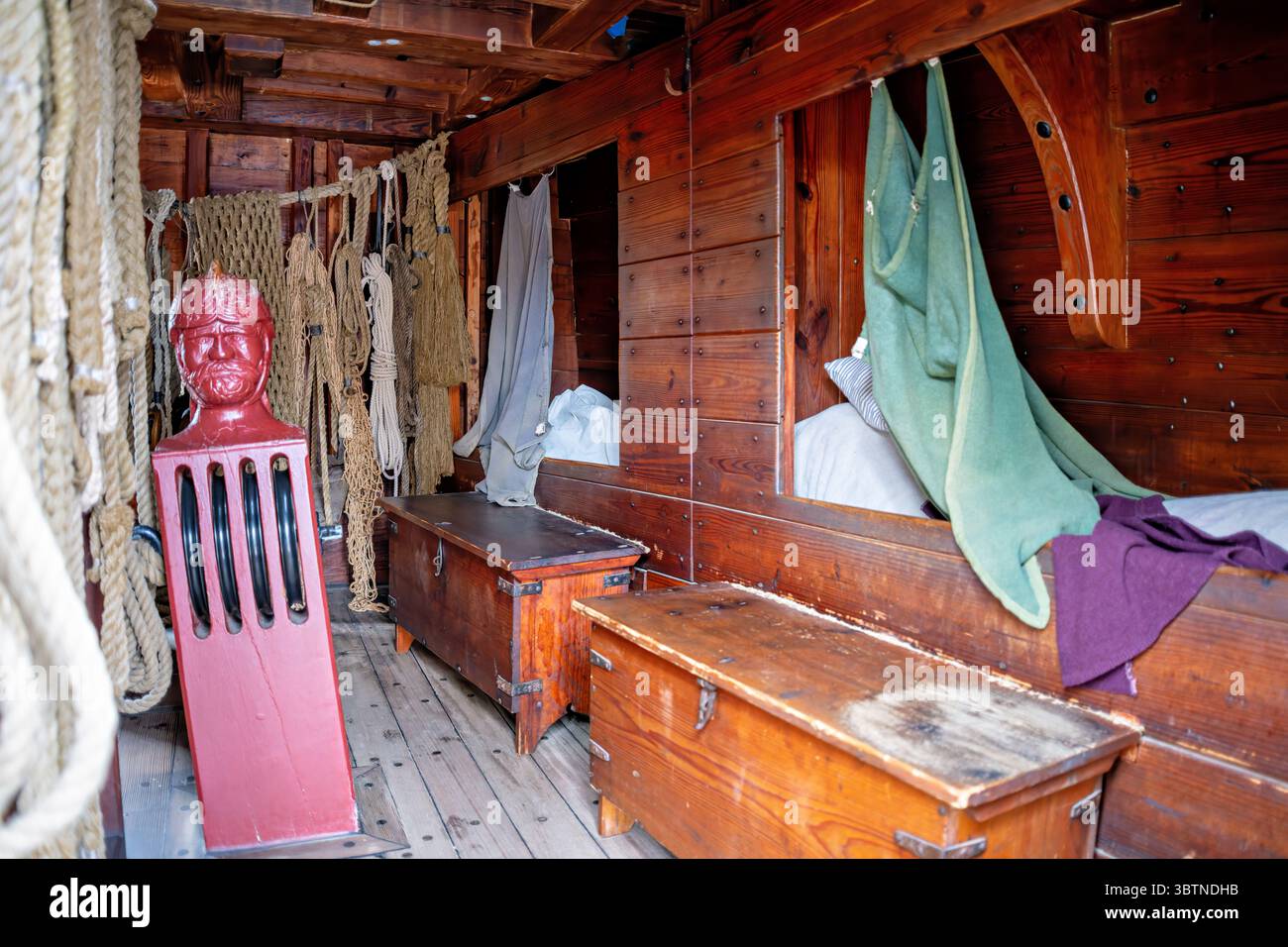 Discovery ship replica interior hi-res stock photography and images - Alamy