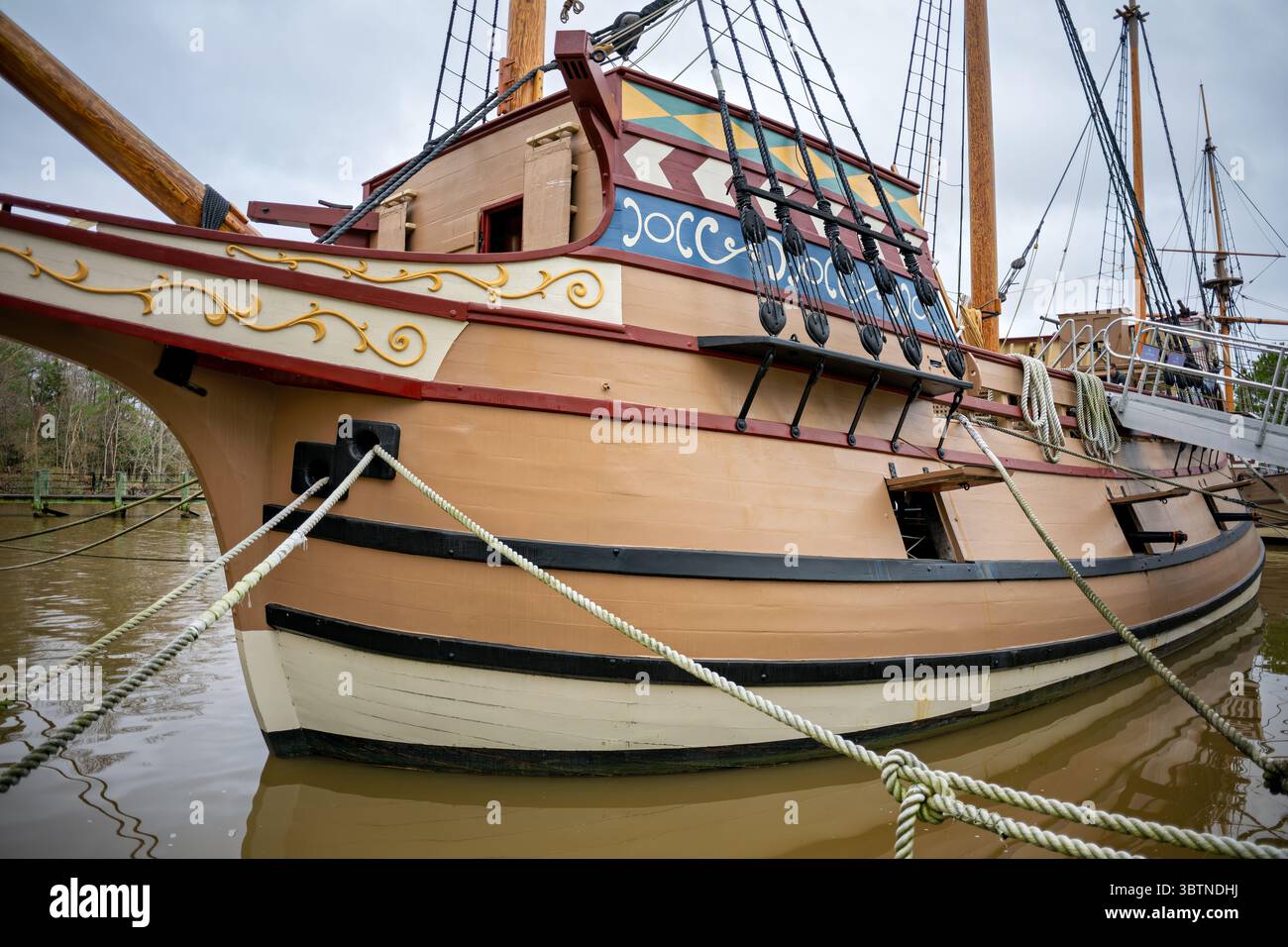 Discovery Ship Replica Jamestown Virginia // JAMESTOWN, Virginia — The ...