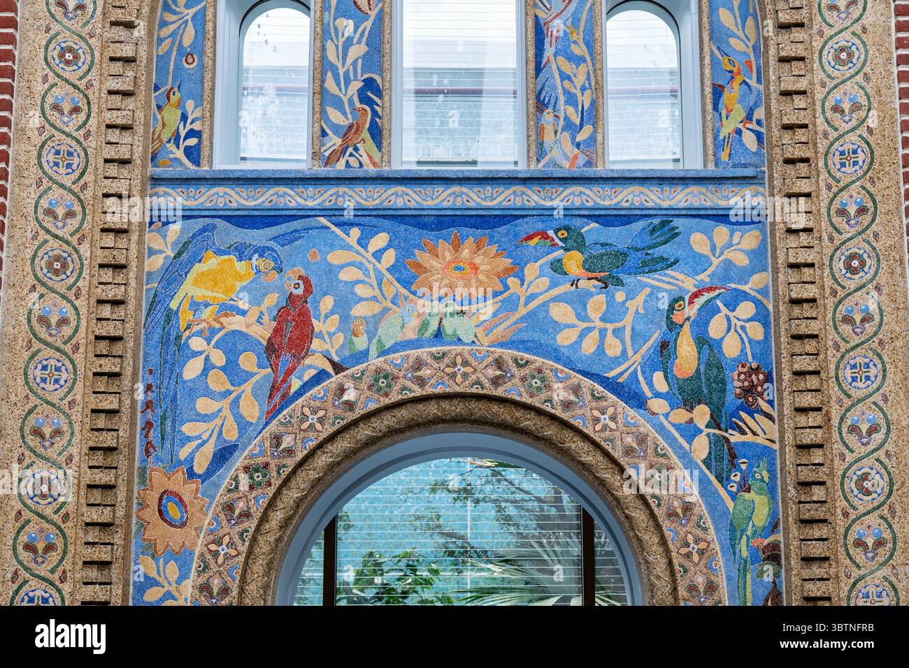 WASHINGTON DC — The historic mosaic arch by John Joseph Earley (1881 ...