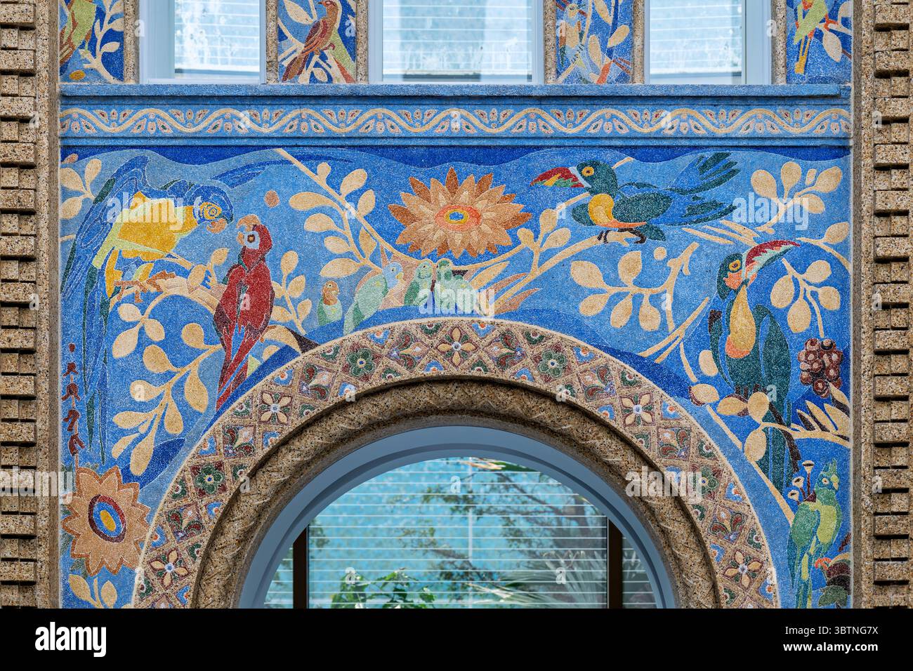 WASHINGTON DC — The historic mosaic arch by John Joseph Earley (1881 ...