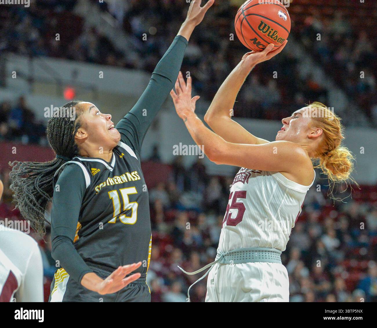 Chloe bibby hi-res stock photography and images - Alamy