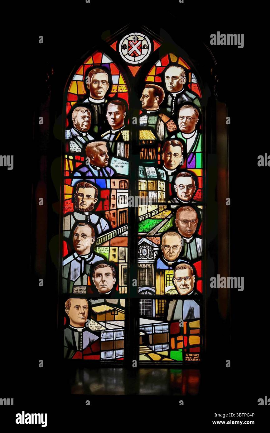 Traditional figures in colorful hi-res stock photography and images - Alamy