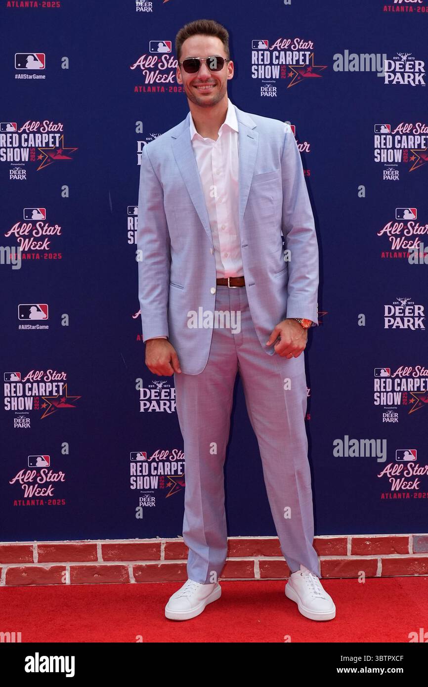 Atlanta Braves' Matt Olson arrives on the red carpet for the MLB ...