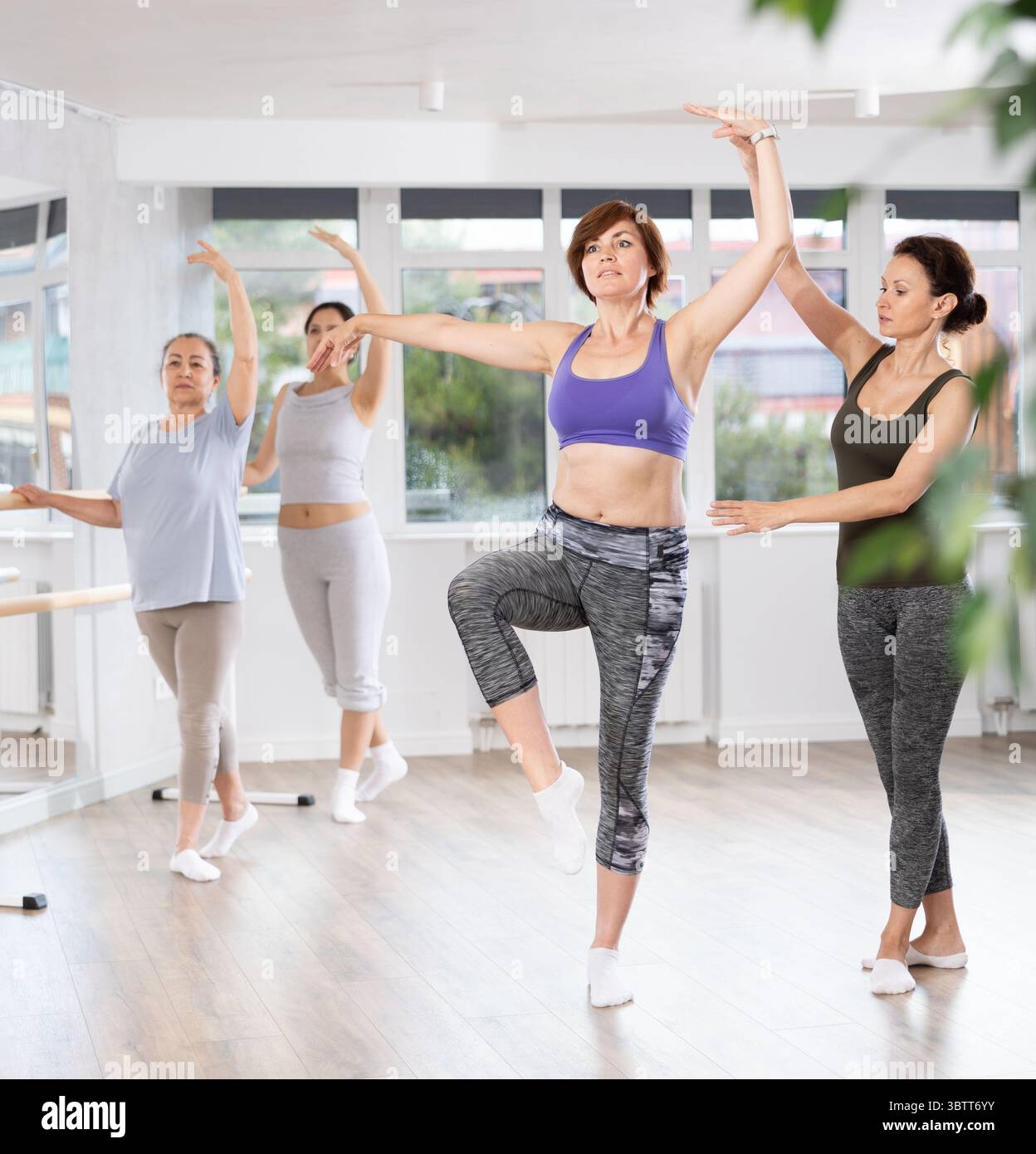 Middle aged dance instructor hi-res stock photography and images - Alamy
