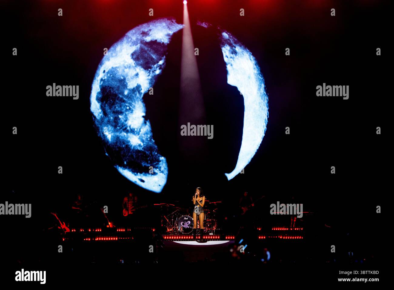 Olivia Rodrigo in concert at IDays Coca Cola Festival in Milano, Italy ...