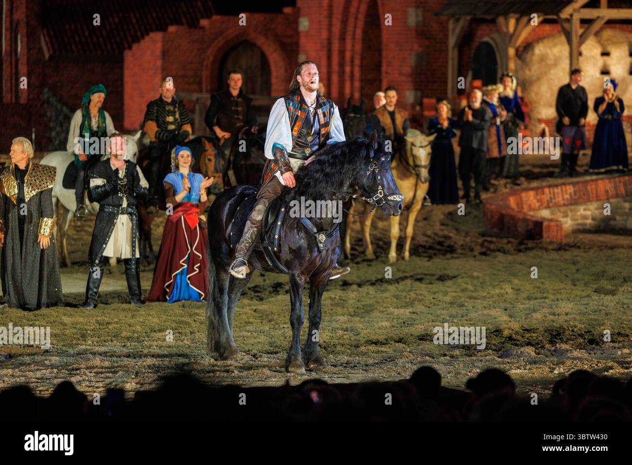 14.07.2025: Störtebecker Festspiele - VII. Spielzyklus Teil I ...