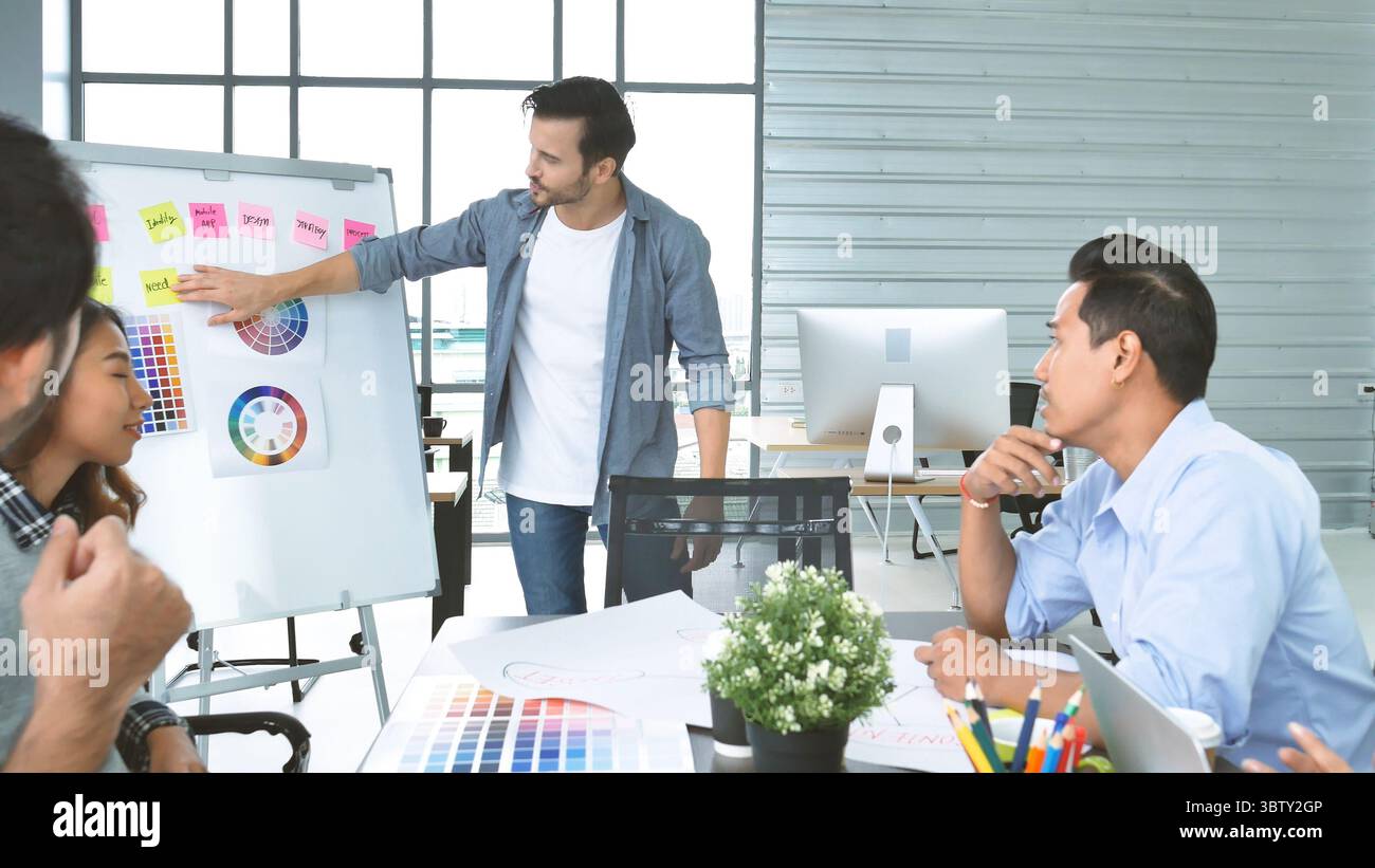 Diversity multiethnic team group of business people Present meeting ...