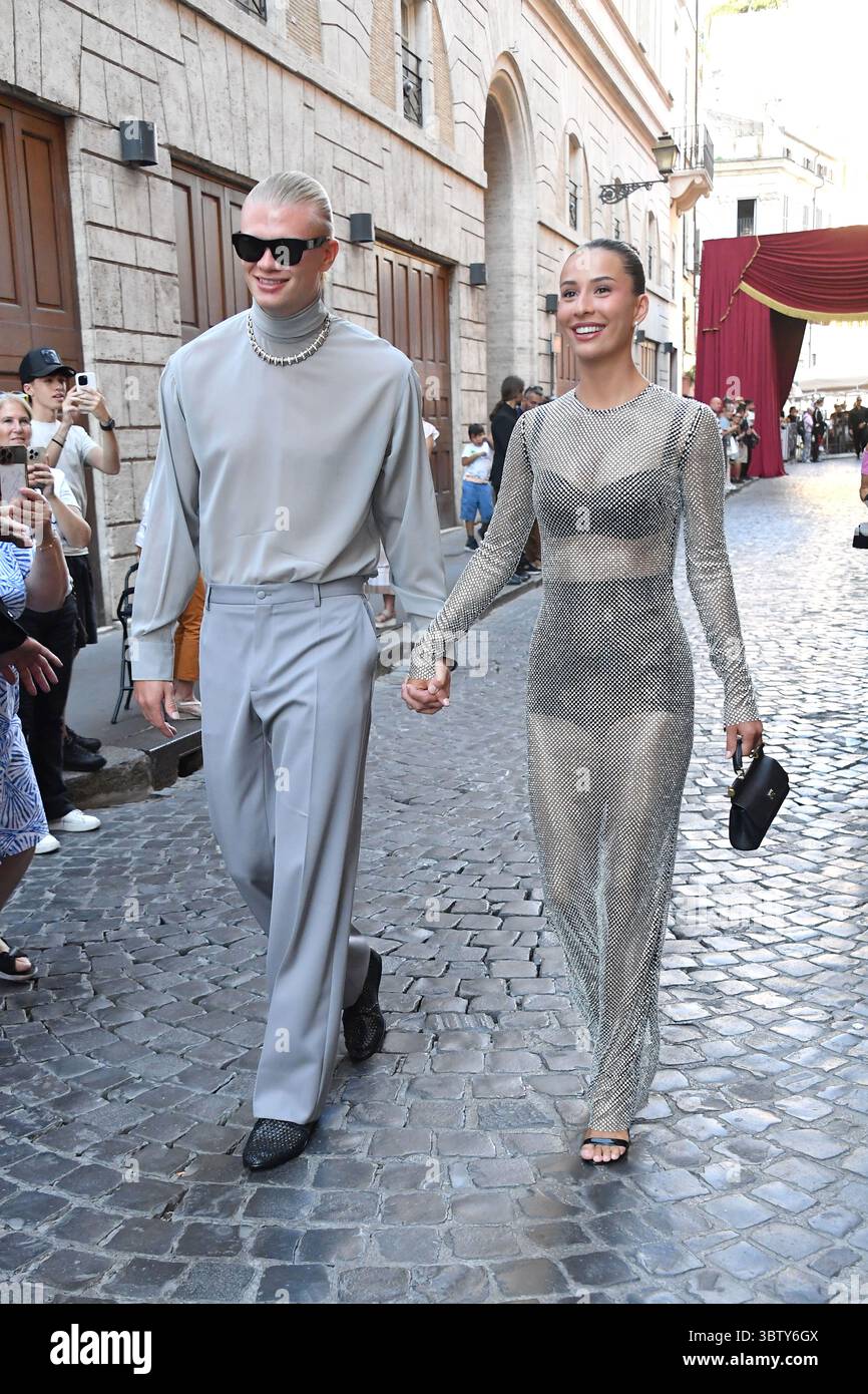 Rome Castel Sant Angelo Dolce Gabbana Fashion Show Event Parterre Rome Castel Sant Angelo Dolce Gabbana Fashion Show Event Parterre