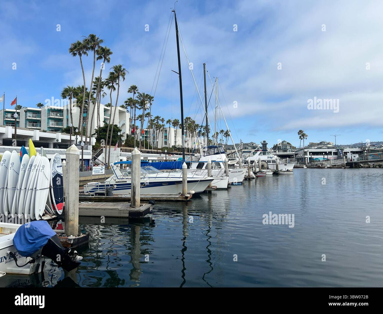 Boats docked in king hi-res stock photography and images - Alamy