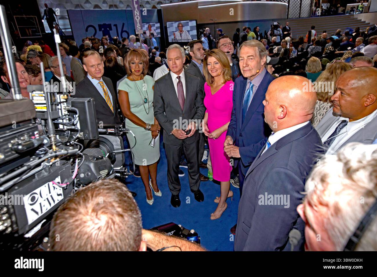 Cbs news anchors hi-res stock photography and images - Alamy