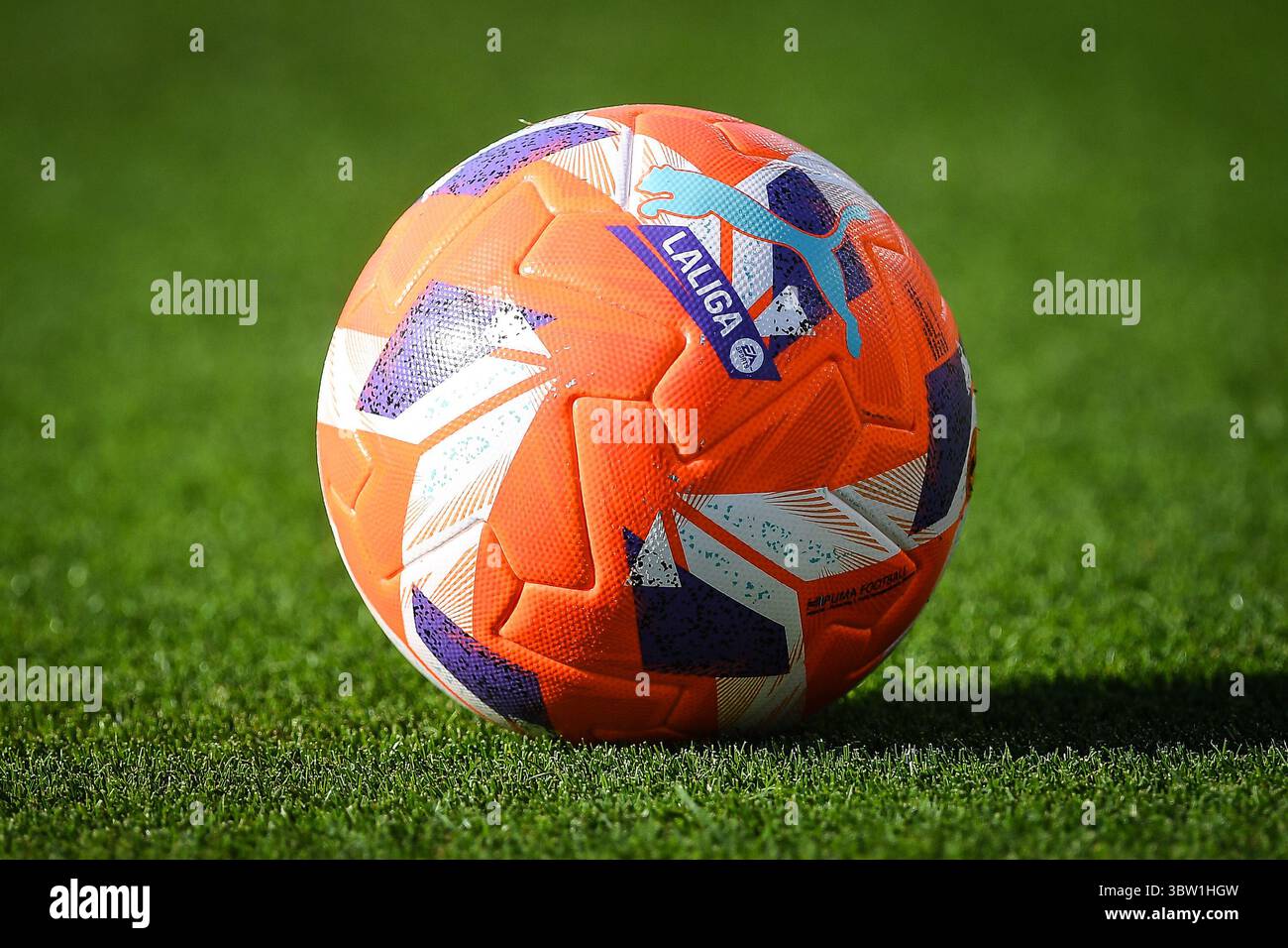 Barcelona, Espagne. 18th May, 2025. Illustration of the Puma match ball ...