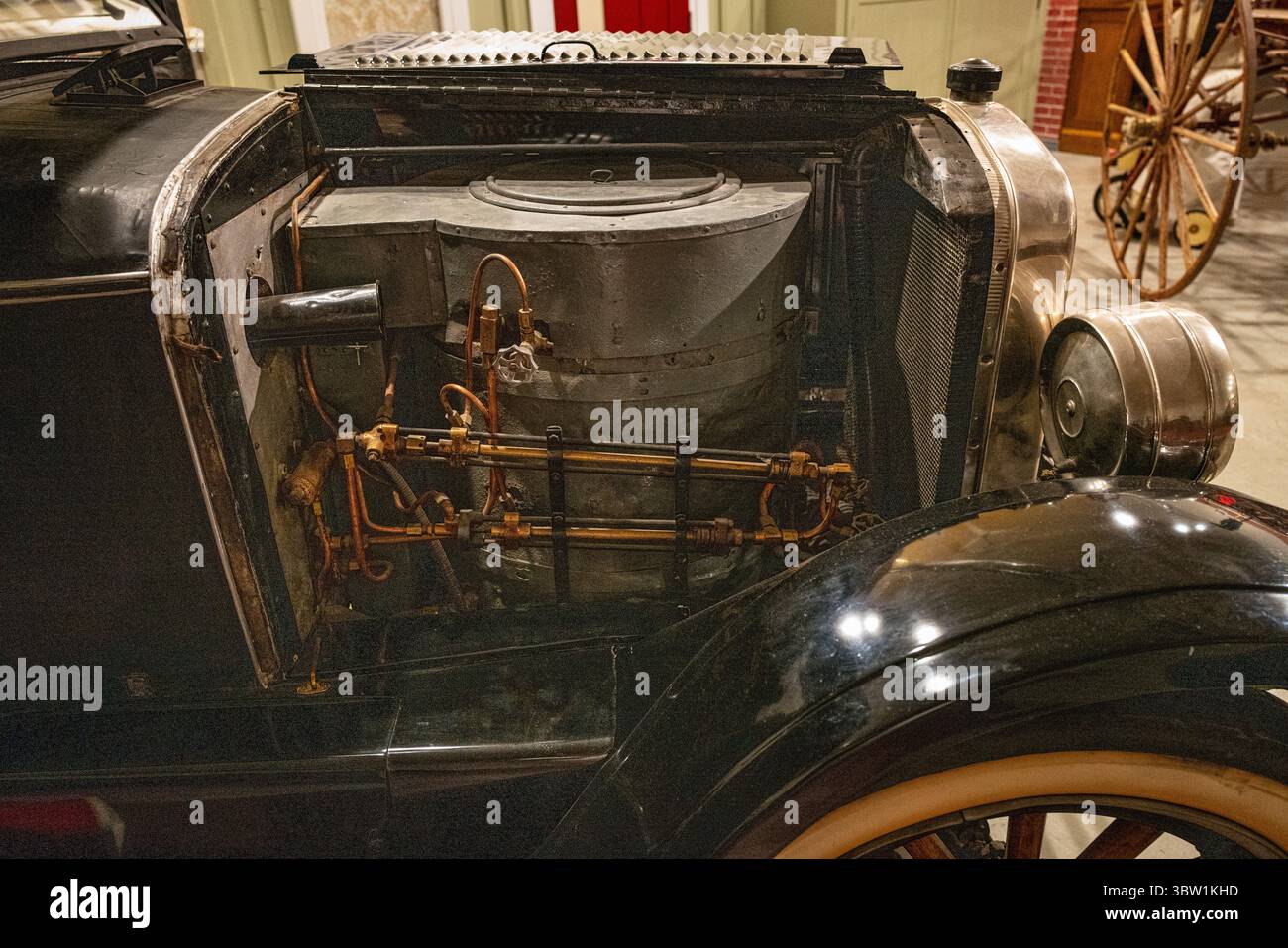 Closeup of the engine of a Brooks steam car, which was a Canadian-made ...