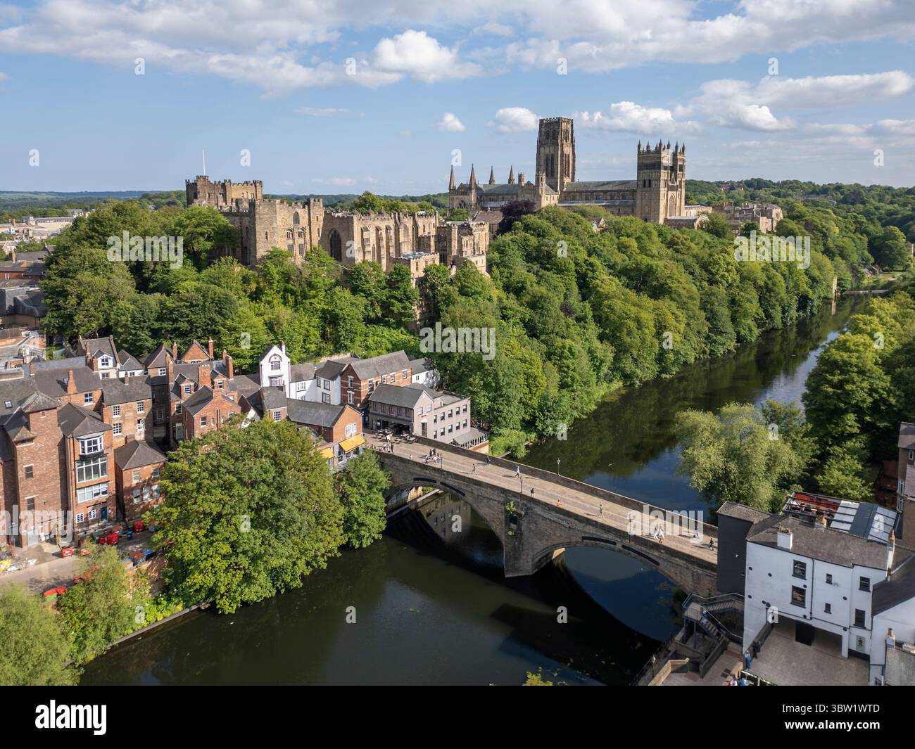 Cathedral castle from bridge hi-res stock photography and images - Alamy