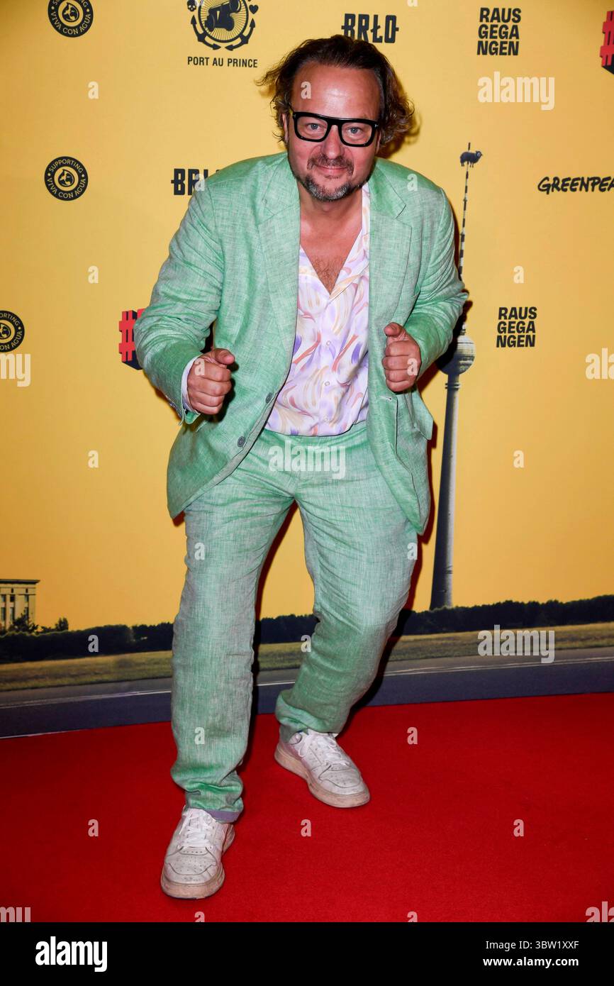 abb Oliver Rihs zu Gast bei der Premiere des Films SchwarzeSchafe im ...