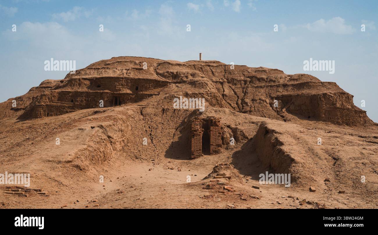 Remnants of the ancient city of Uruk reveal the historical depth and ...