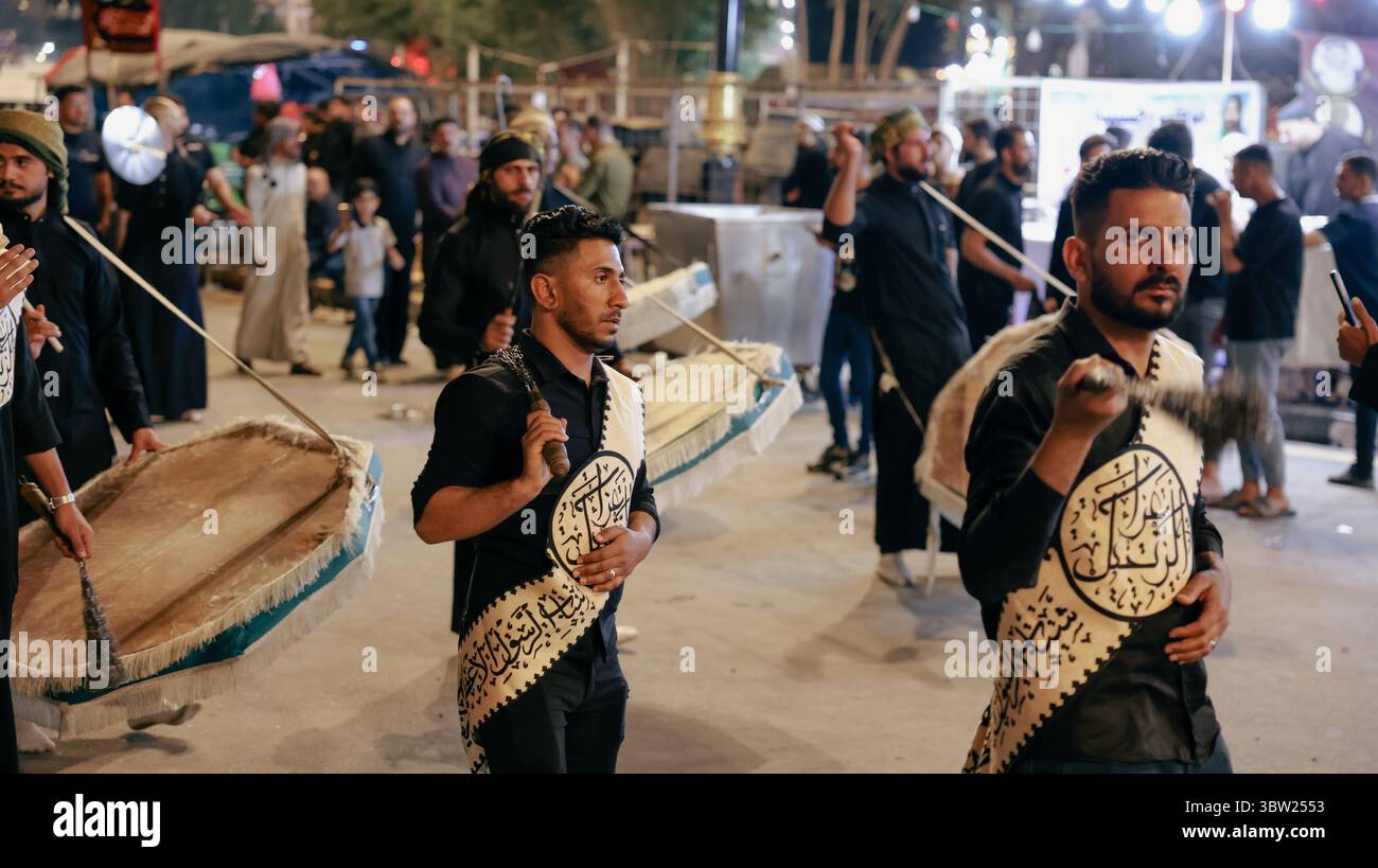 Iraq musical instruments hi-res stock photography and images - Alamy