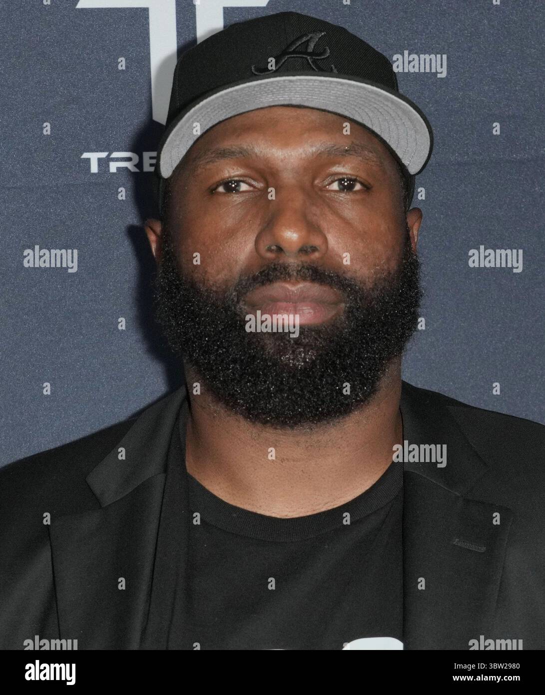 Mayor Of Altadena Zaire Calvin arrives at the Pre-ESPY Charity ...