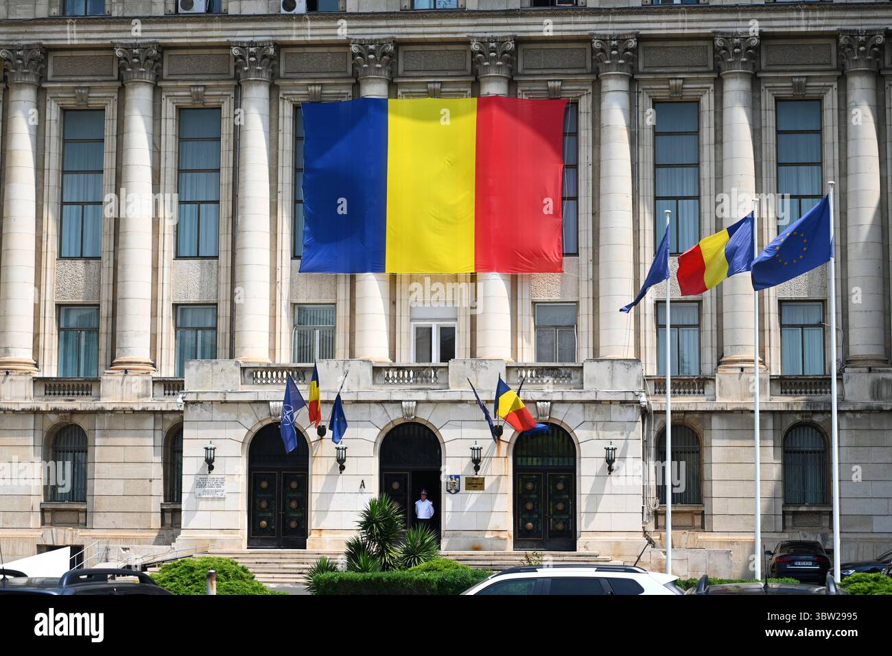 Bucharest palace of parliament interior hi-res stock photography and ...