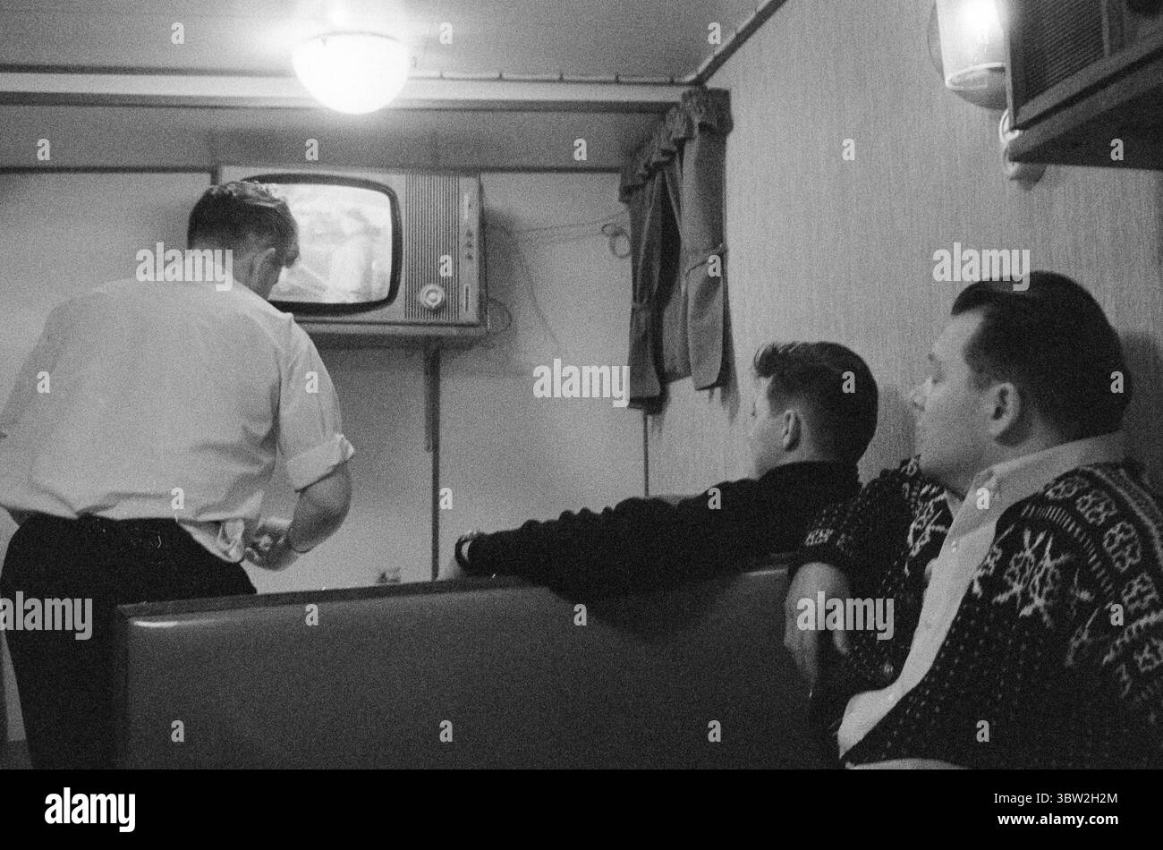 Viewers right Black and White Stock Photos & Images - Alamy