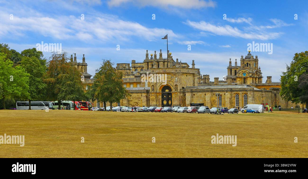 Blenheim Palace, Woodstock, Oxfordshire, England, UK Stock Photo - Alamy