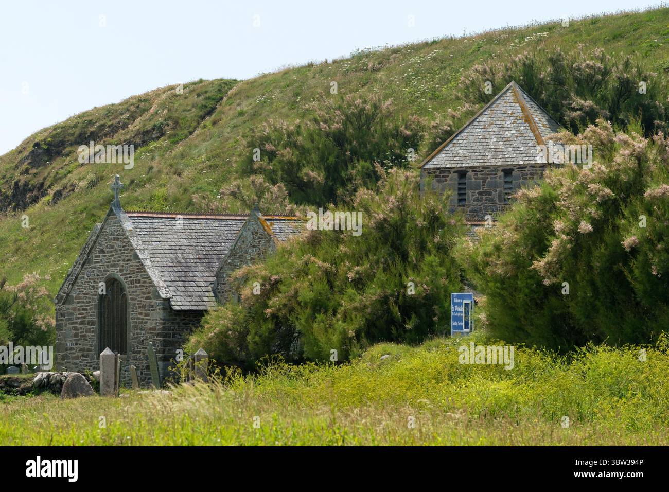 St Winwaloe Gunwalloe Church Cove Beach in Cornwall UK Stock Photo - Alamy