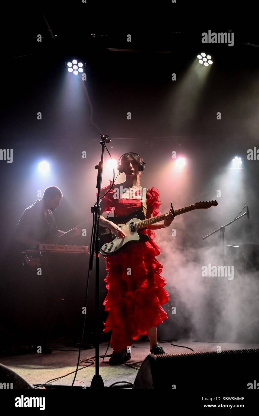 Hannah Merrick of The King Hannah Live during the Live at the MONK on ...