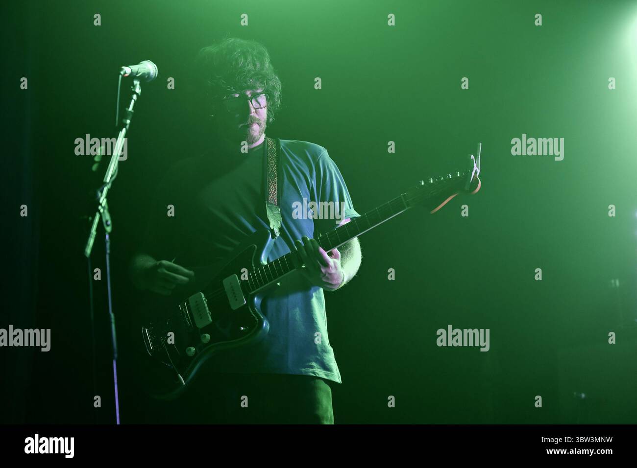 Craig Whittle of The King Hannah Live during the Live at the MONK on ...