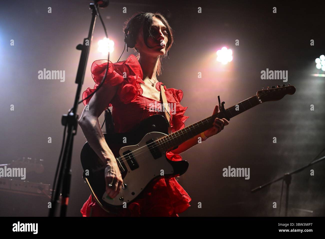 Hannah Merrick of The King Hannah Live during the Live at the MONK on ...