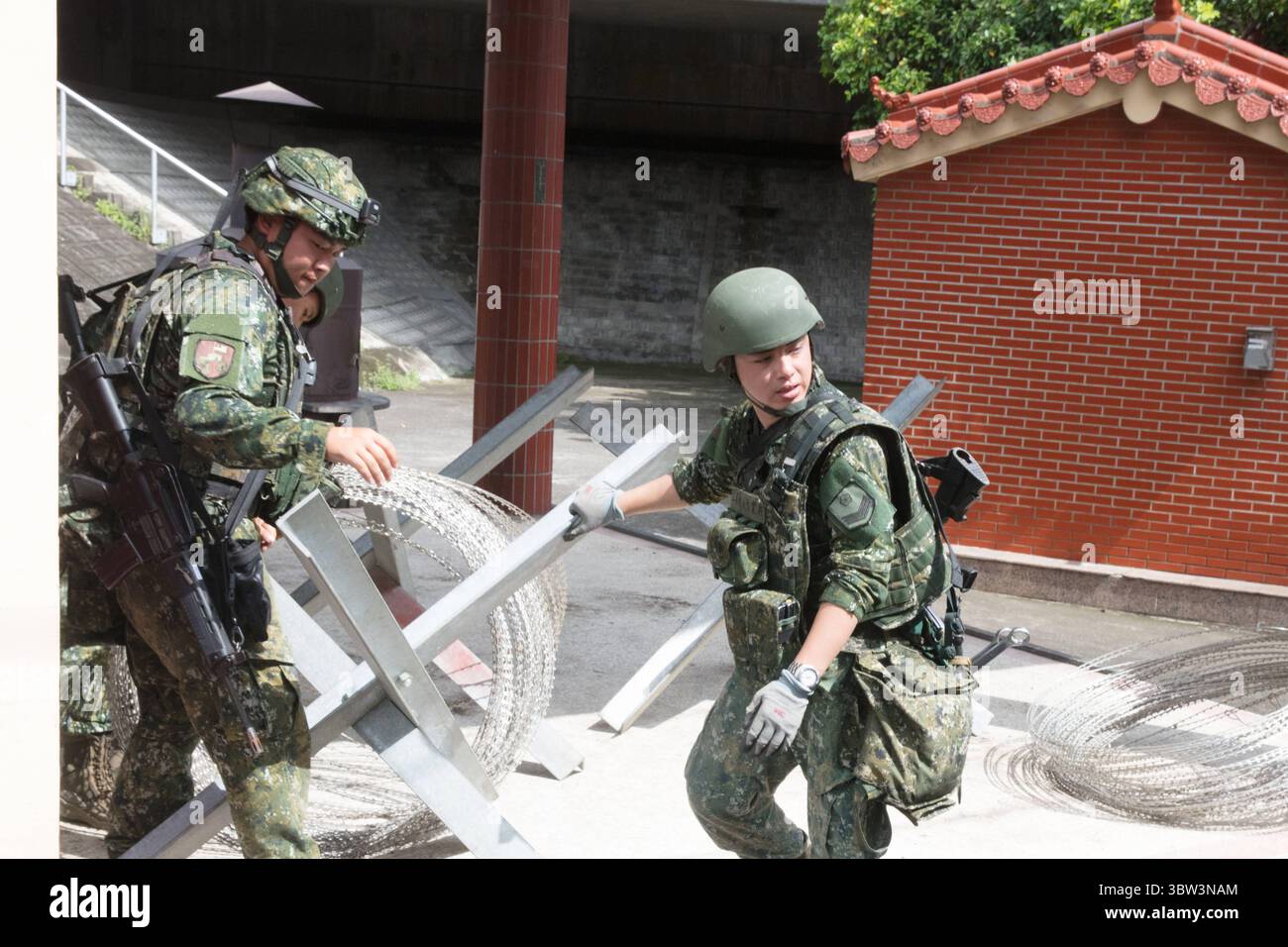 Army soldiers take part in combat training during the annual Han Kuang ...