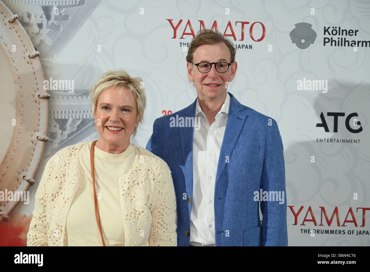 Moderatorin Birgit Lechtermann und ihr Mann Ingo Kersting kommt zu ...