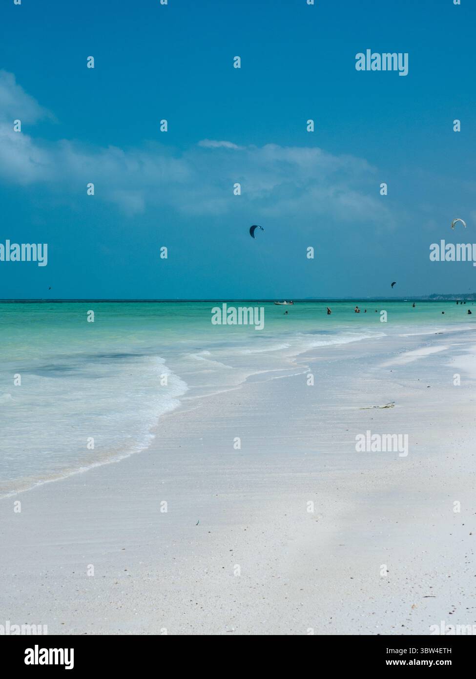 Beach in paje zanzibar hi-res stock photography and images - Alamy