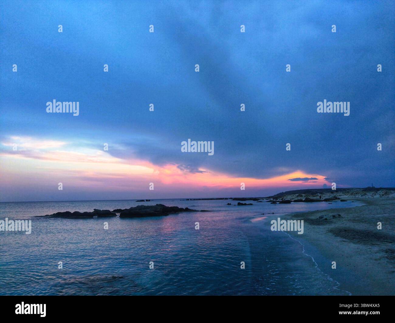 Stunning sunset over waters hi-res stock photography and images - Alamy