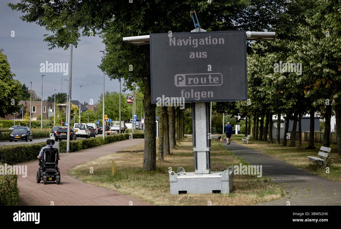 ZANDVOORT - A warning sign on access roads that road users should turn ...