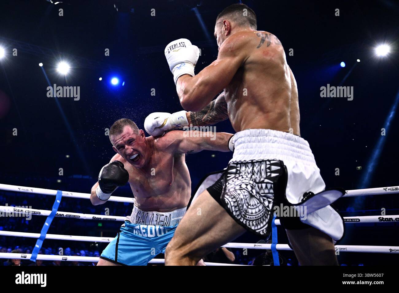 Sydney, Australia. 16th July, 2025. Paul Gallen (left) and Sonny Bill ...