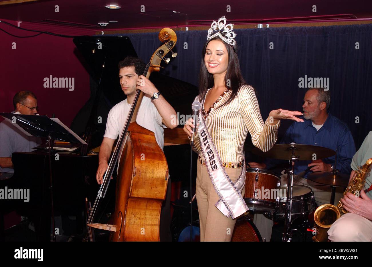 June 6, 2002 - K25245AR CALL FOR ''MISS UNIVERSE 2002'' OXANA FEDOROVA ...